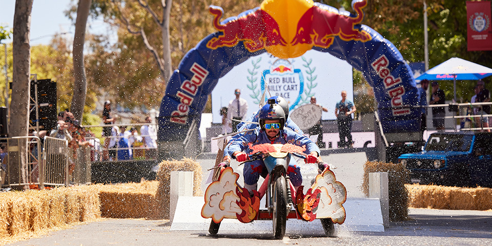 Vi søker Blåkläders team til Red Bull Olabil 2025 | Blåkläder